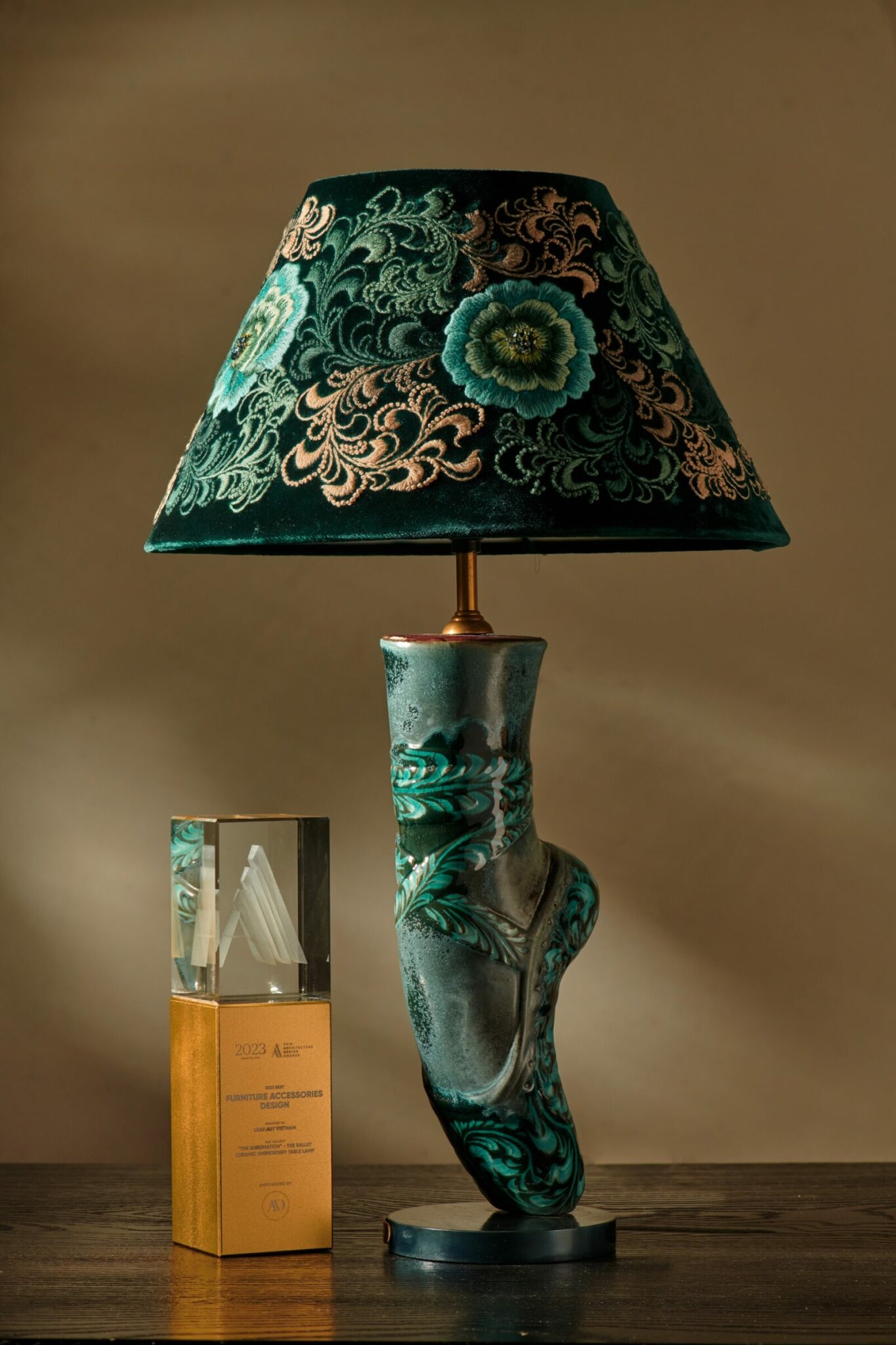 Unique Lamp Designs by Bat Trang Museum Atelier