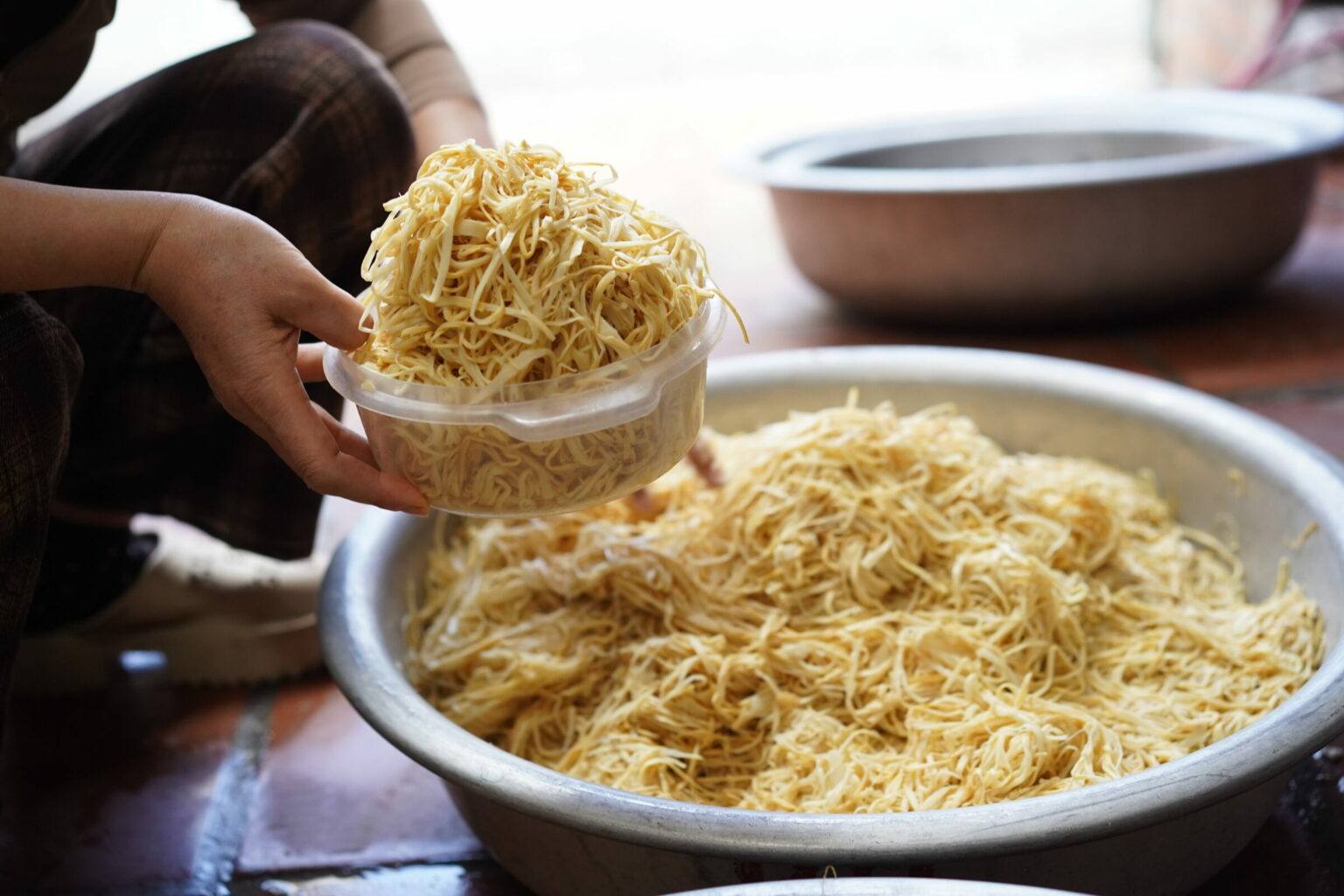 Canh măng mực: A Culinary Legacy of Bát Tràng